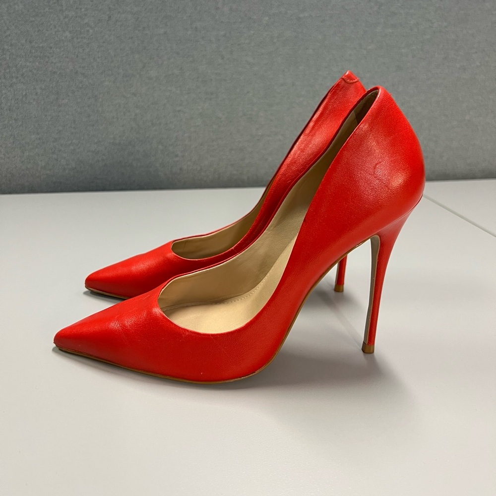 Saks Fifth Avenue Point-Toe Red Leather Pumps Size 8 - Gem